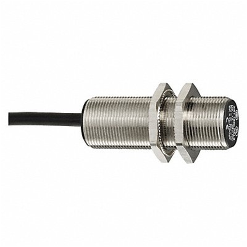 Cylindrical Proximity Sensor 18mm PNP 30UH46